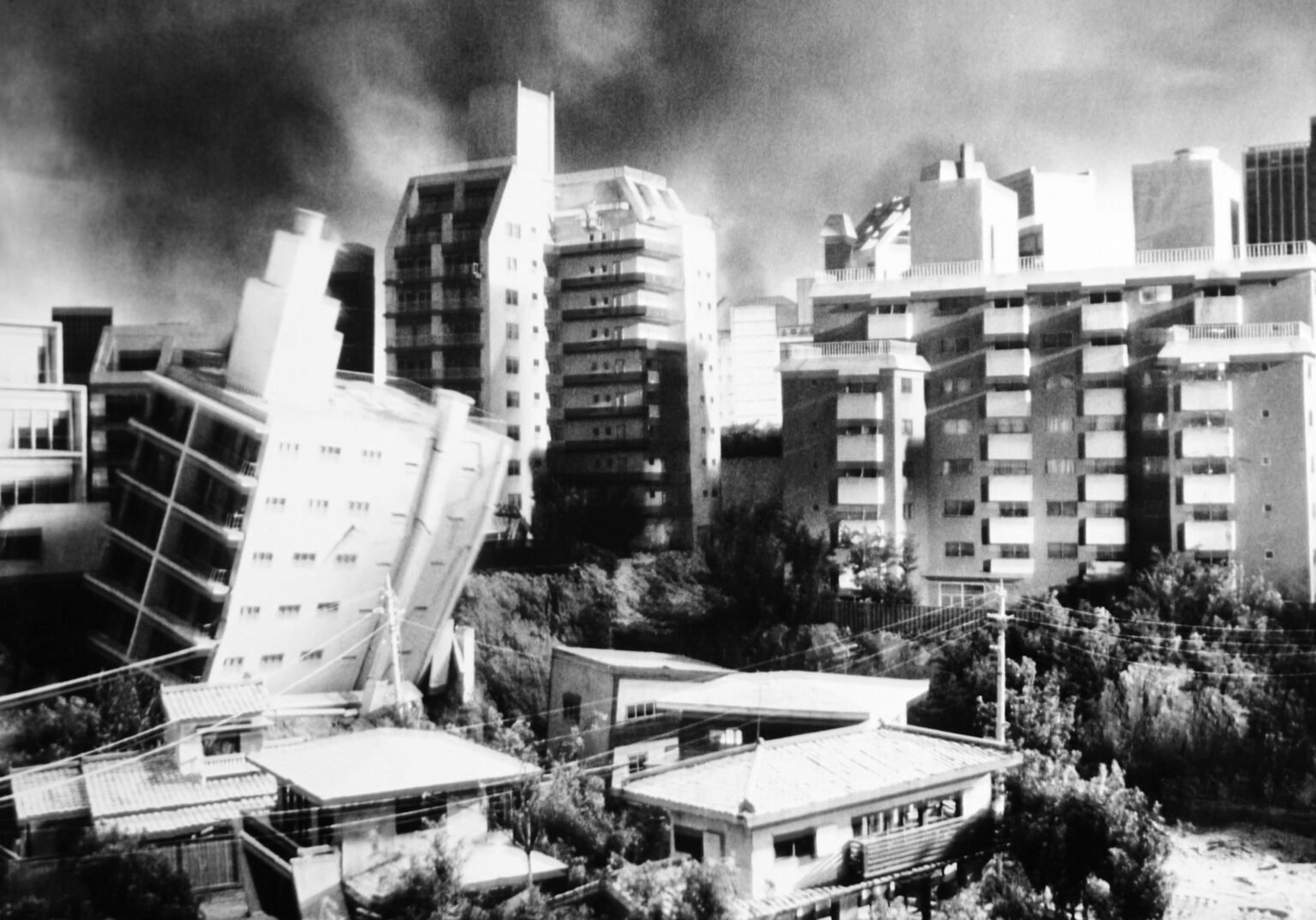 Poseidon Adventure, Towering Inferno & 12 Big Disaster Movies of the ...