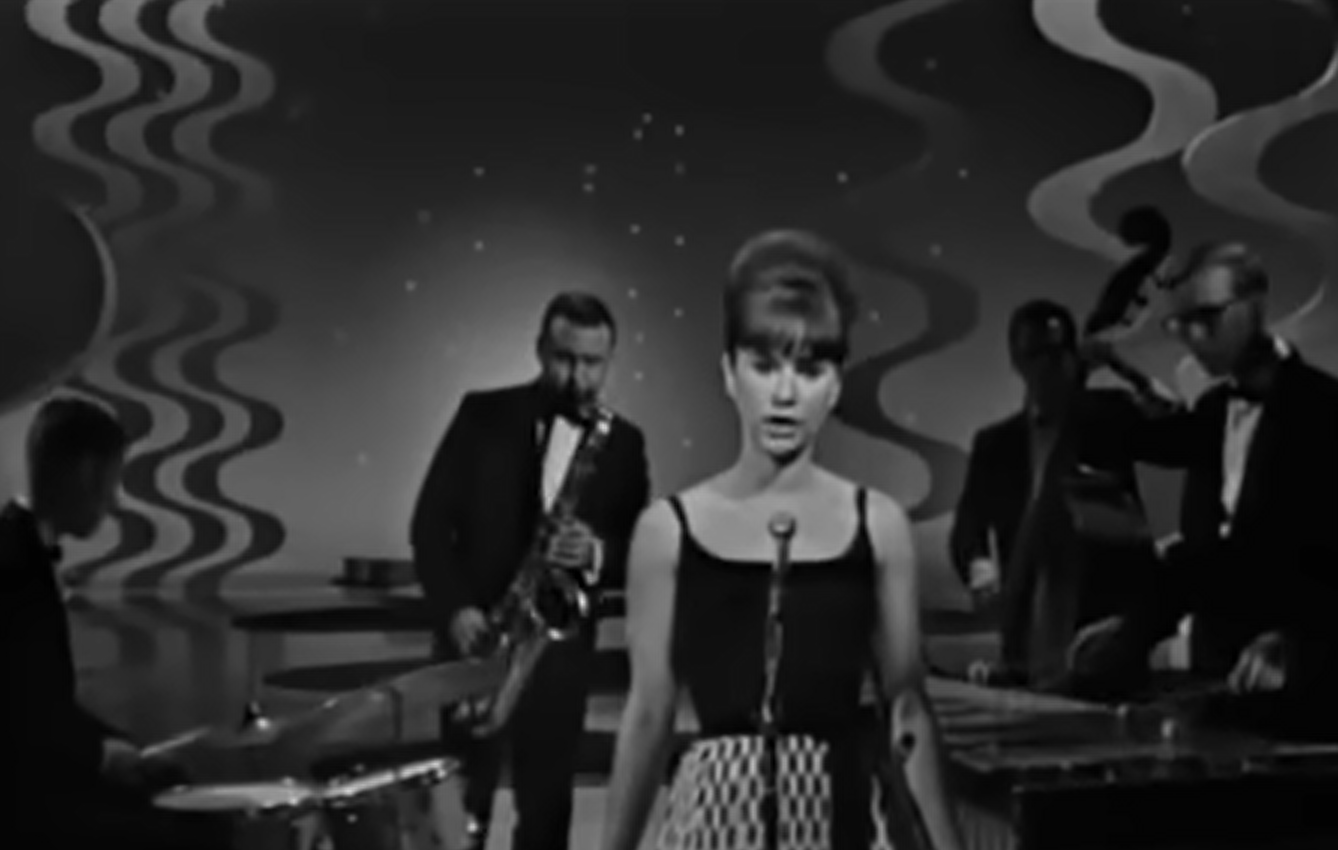 The 15 Most Iconic Muzak Songs That Defined Elevator Music – Takes Me Back