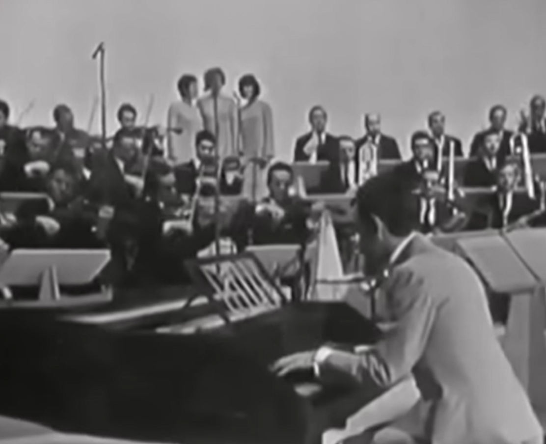 The 15 Most Iconic Muzak Songs That Defined Elevator Music – Takes Me Back