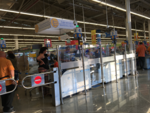 14 Photos That Captire Walmart’s Evolution Through The Decades – Takes ...