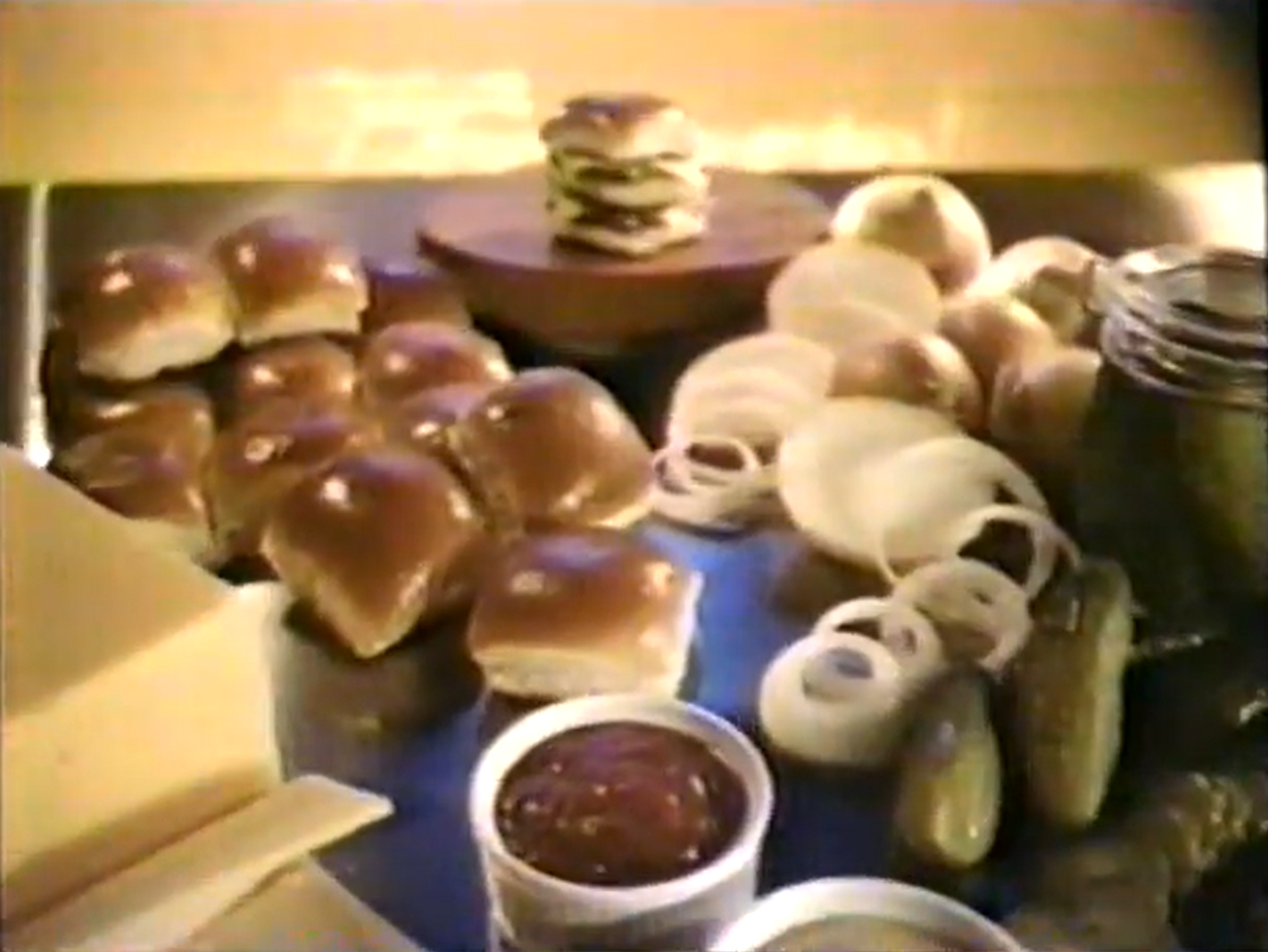 12 Reasons White Castle Is Actually the Best Fastfood – Takes Me Back