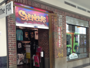 10 Most Memorable Mall Stores from the 80s – Takes Me Back