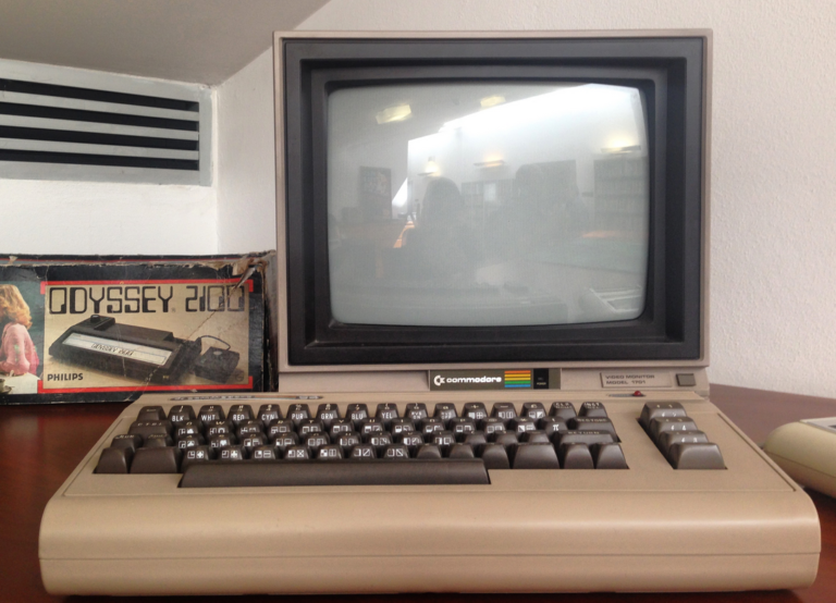 Insanely Cool Tech Gadgets from the ’80s That Are Now Obsolete – Takes ...