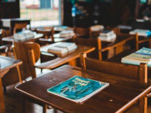 13 Strange School Rules from the ’50s and ’60s That Feel Ridiculous Now ...