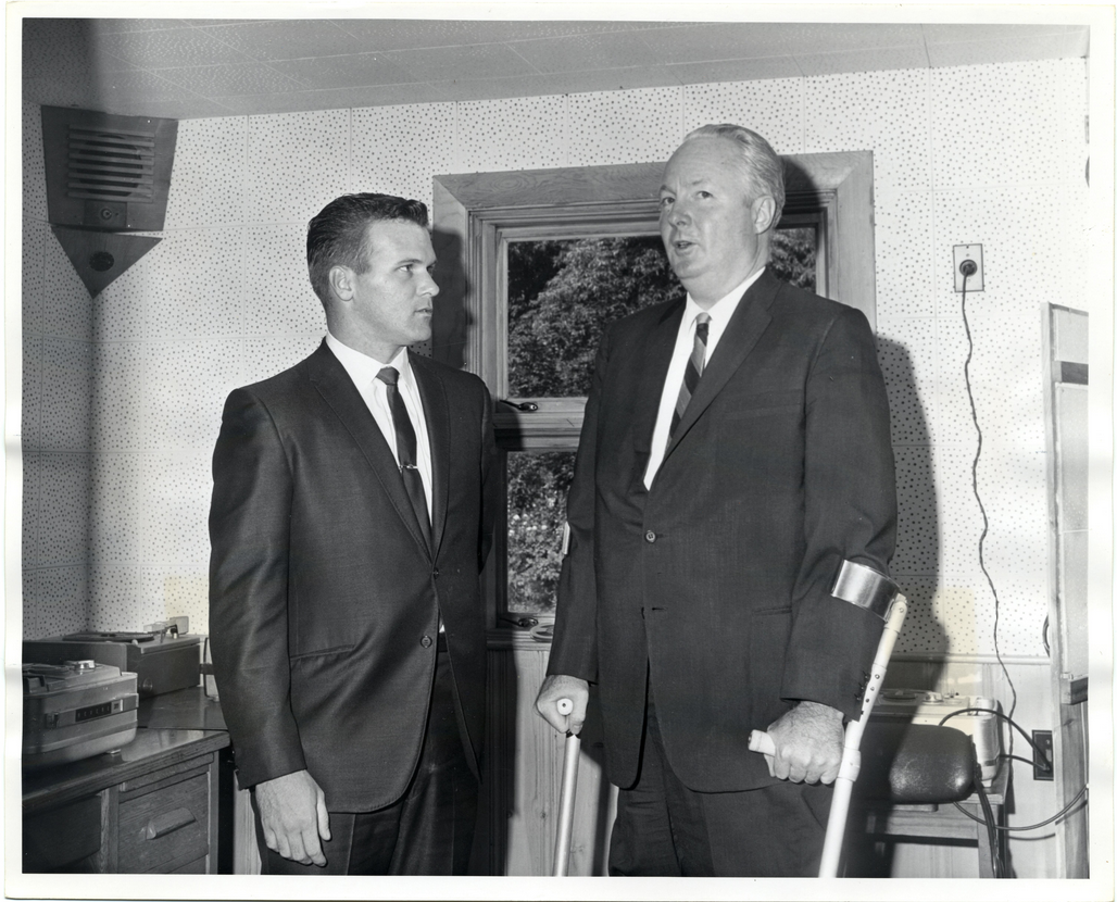 12 Forgotten ’60s Songs That Were Huge…Then Just Disappeared – Takes Me Back