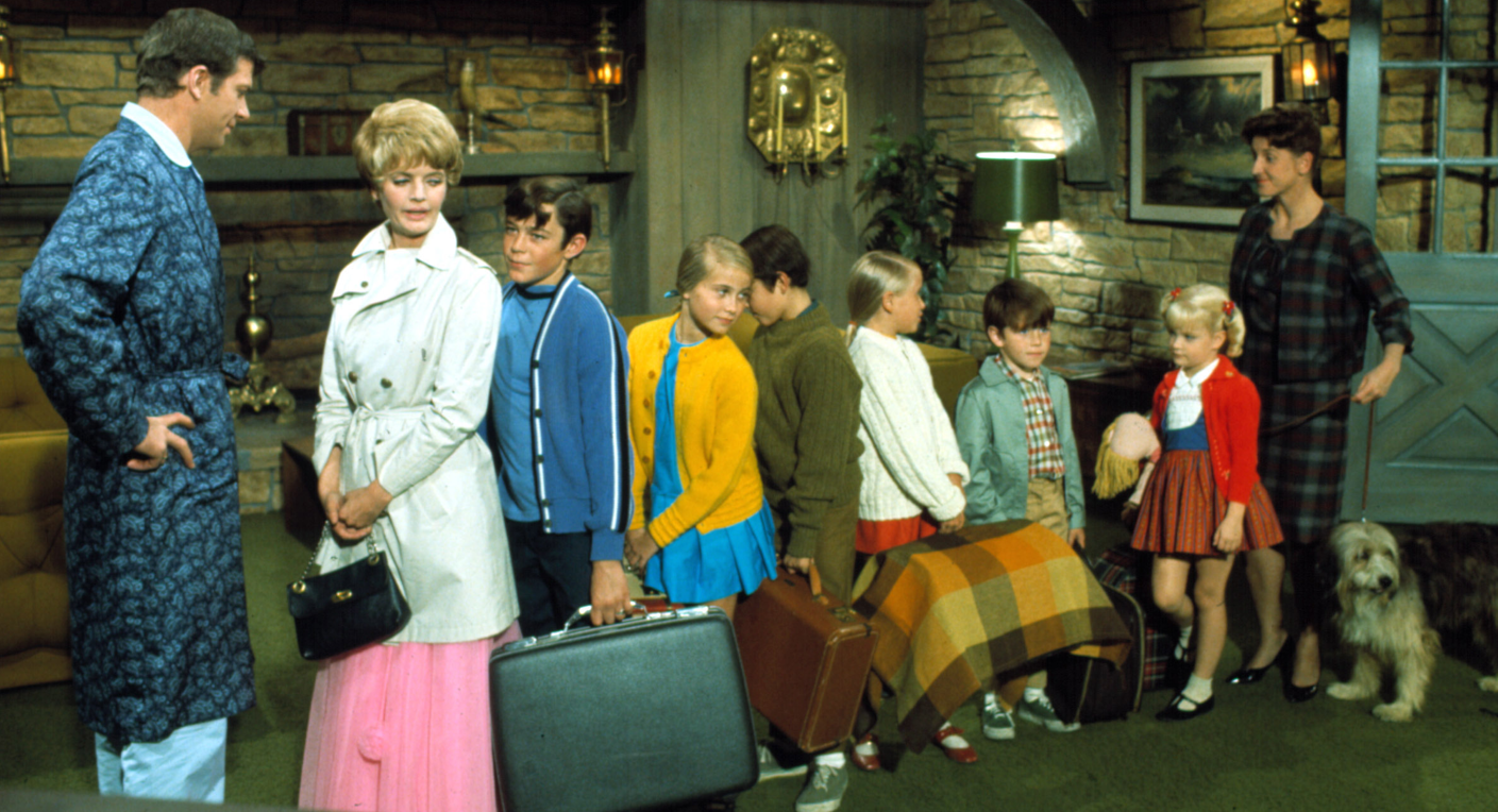 13 TV Theme Songs from the ’60s and ’70s That Are Still Instantly ...