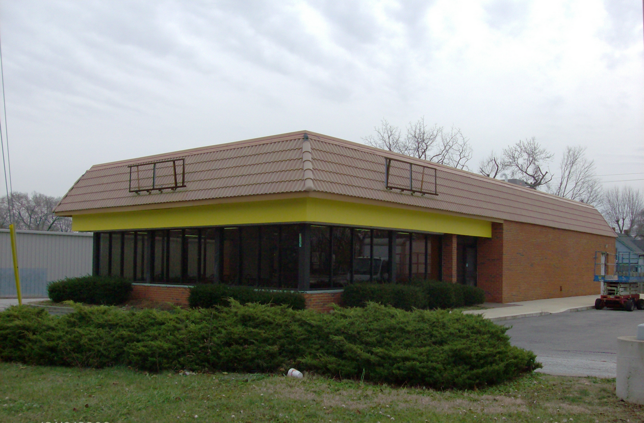 15 Classic Chain Restaurants from the ’60s and ’70s That Deserve a ...