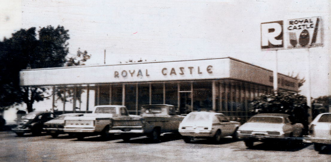 12 Restaurant Chains from the ’70s That Had the Best Gimmicks – Takes ...