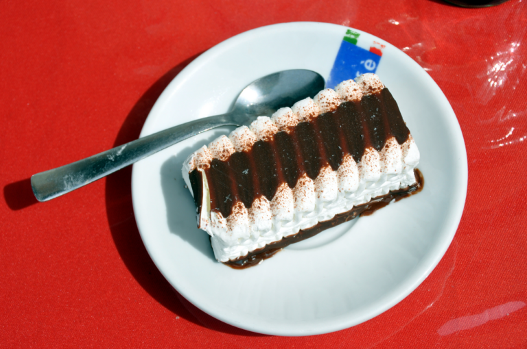 15 Forgotten ’80s Ice Cream Flavors That Deserve a Comeback – Takes Me Back