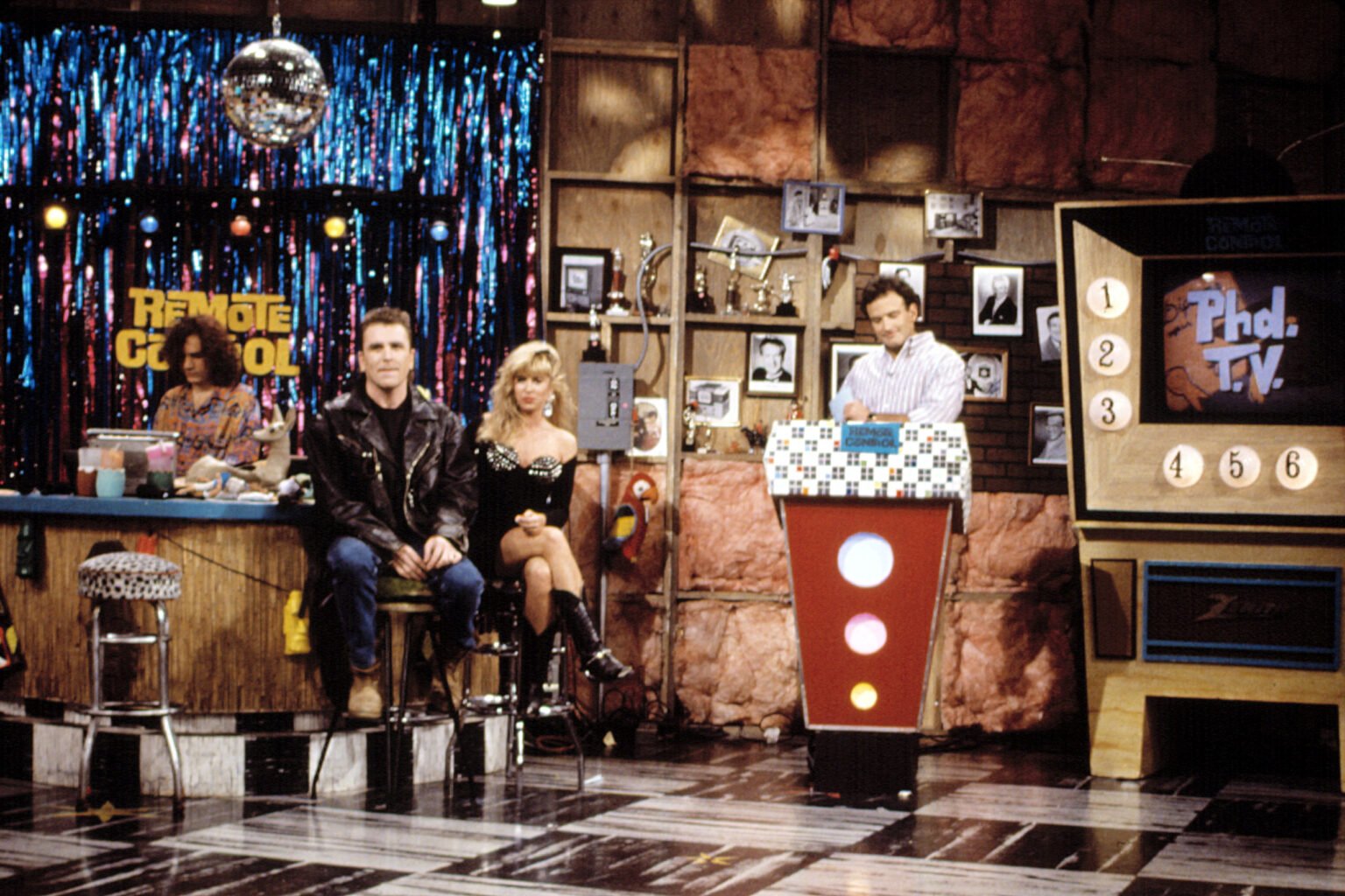 12 Moments on MTV in the ’80s That Made You Drop Everything – Takes Me Back