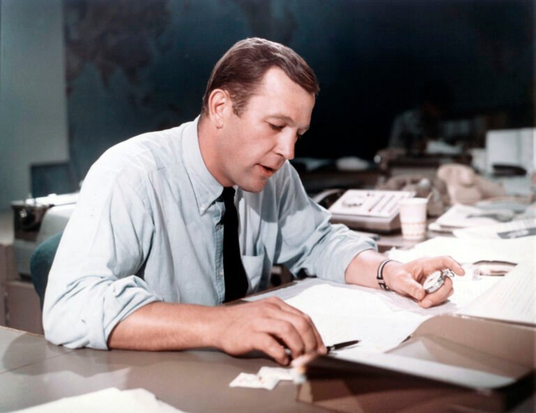 12 Newscasters from the ’60s and ’70s Who Were Practically On-Air ...