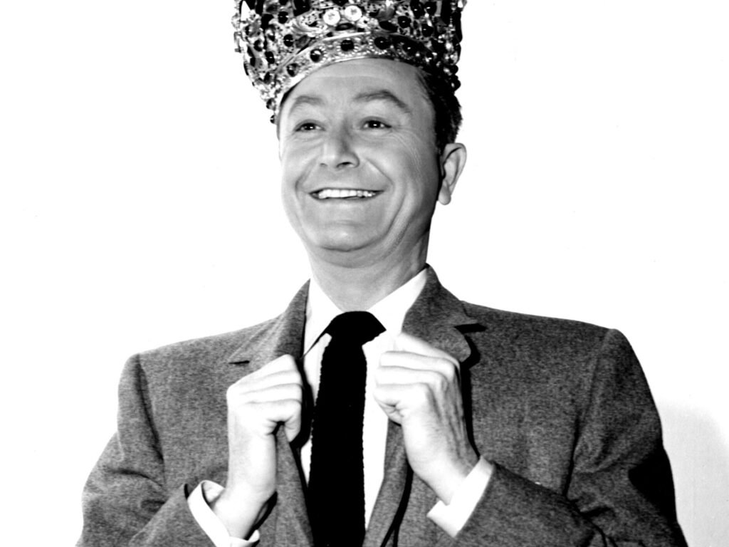 12 Sitcom Dads from the Past Who Had Some of the Best Life Lessons ...